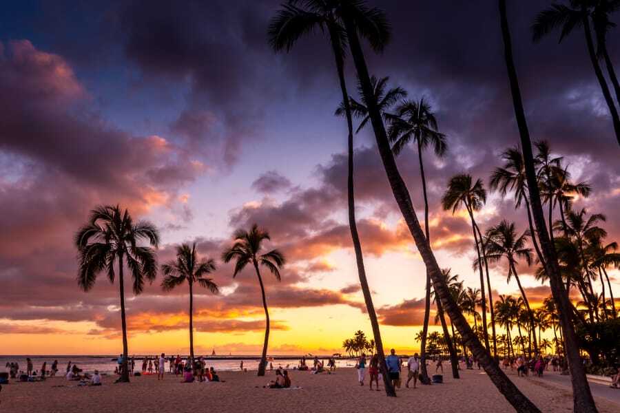 21 Fun Things to Do in Oahu at Night (2026 Ultimate Guide)