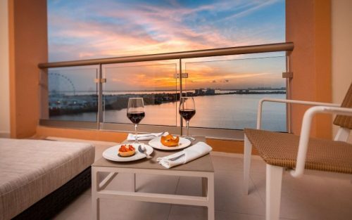 15 Best Party Resorts in Cancun for Young Adults (2026)