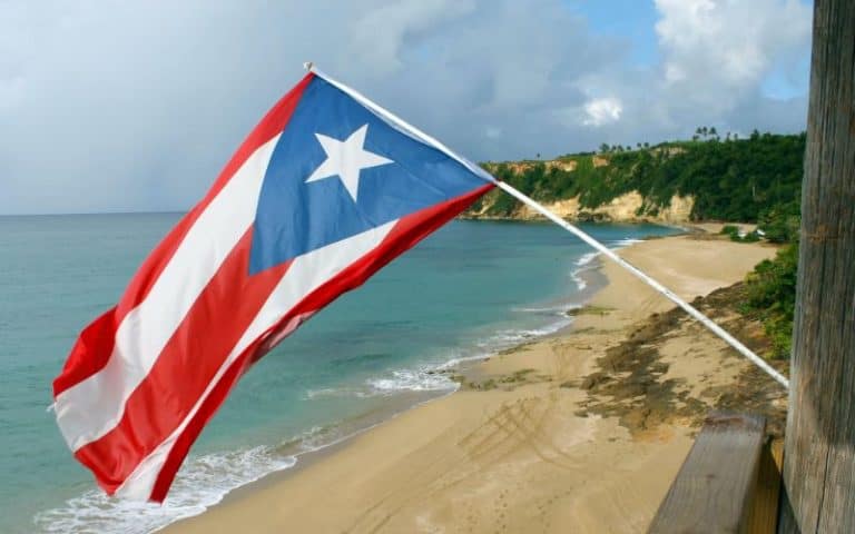 Hawaii vs Puerto Rico: Which Destination is Better? (2026)