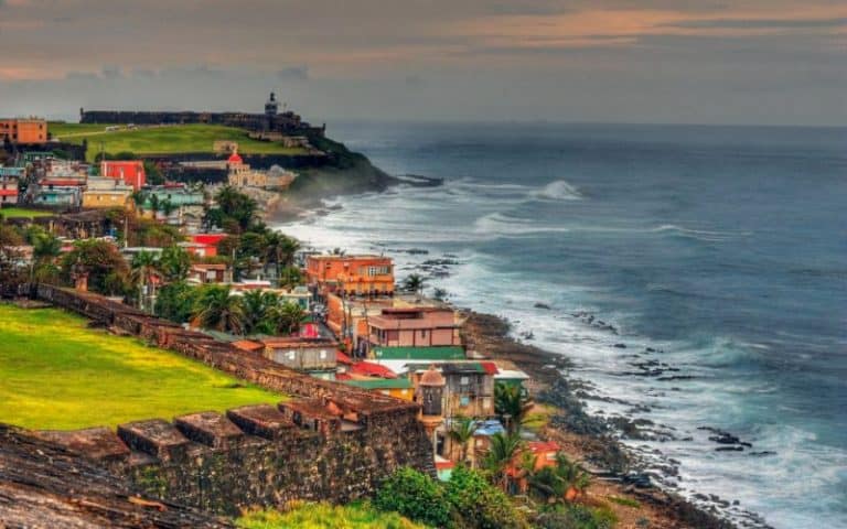 Hawaii vs Puerto Rico: Which Destination is Better? (2026)