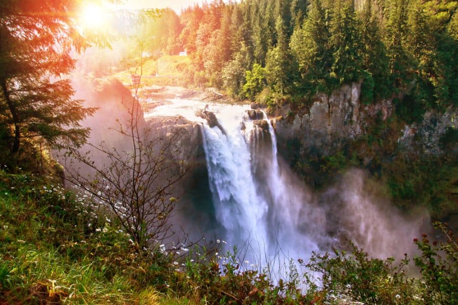 13 Jaw-Dropping Waterfalls Near Seattle to Check Out (2025)