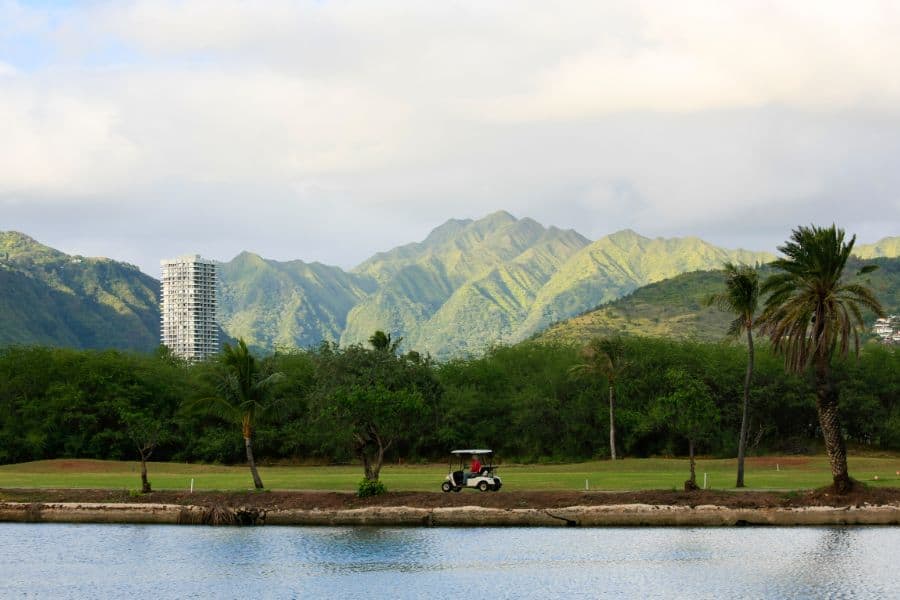 12 Best Golf Courses in Oahu to Tee Off in Paradise (2025)
