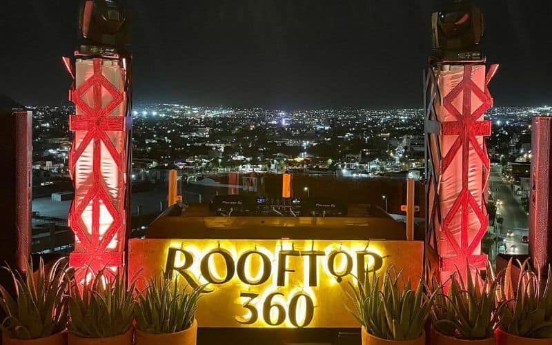 10 Night Clubs in Cabo & Places to Chill After Dark (2025)