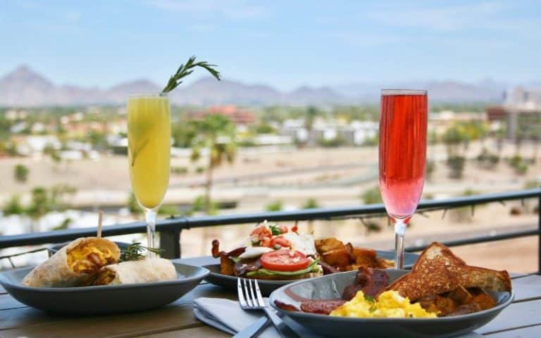 10 Rooftop Restaurants in Phoenix for Sky-High Dining (2026)