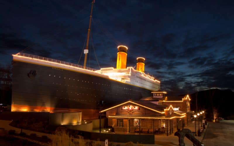 10 Epic Titanic Museum Locations to Relive the Legacy (2025)