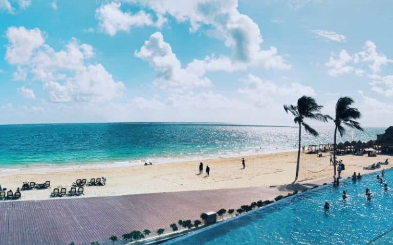 15 Best Dreams Resorts for the Ultimate Beach Getaway (2025)