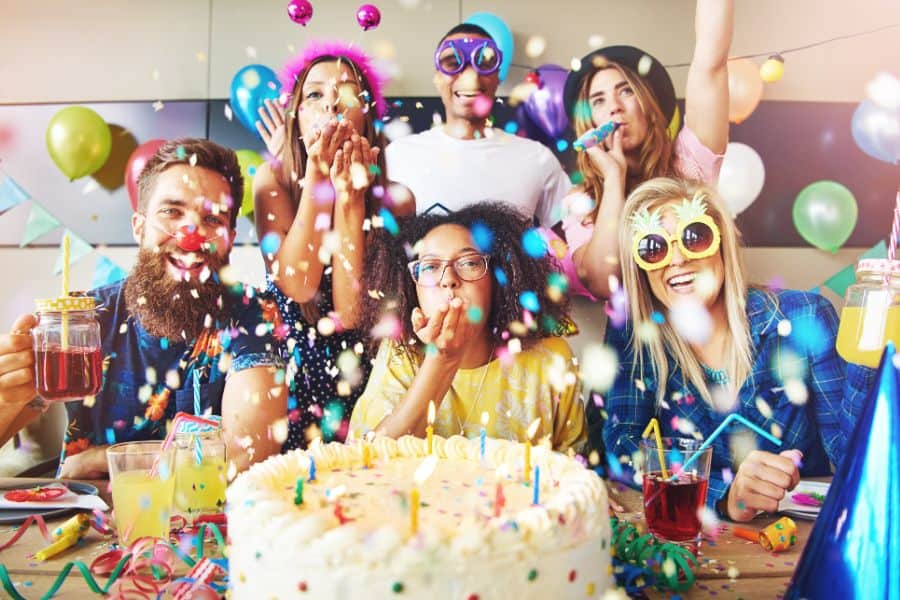21 Amazing Ways to Celebrate Your Birthday in Toronto (2026)