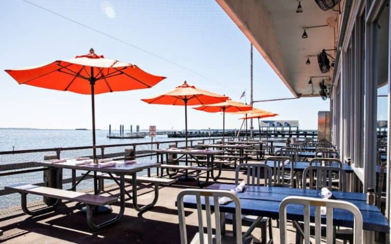 19 Restaurants for Waterfront Dining in Charleston SC (2026)
