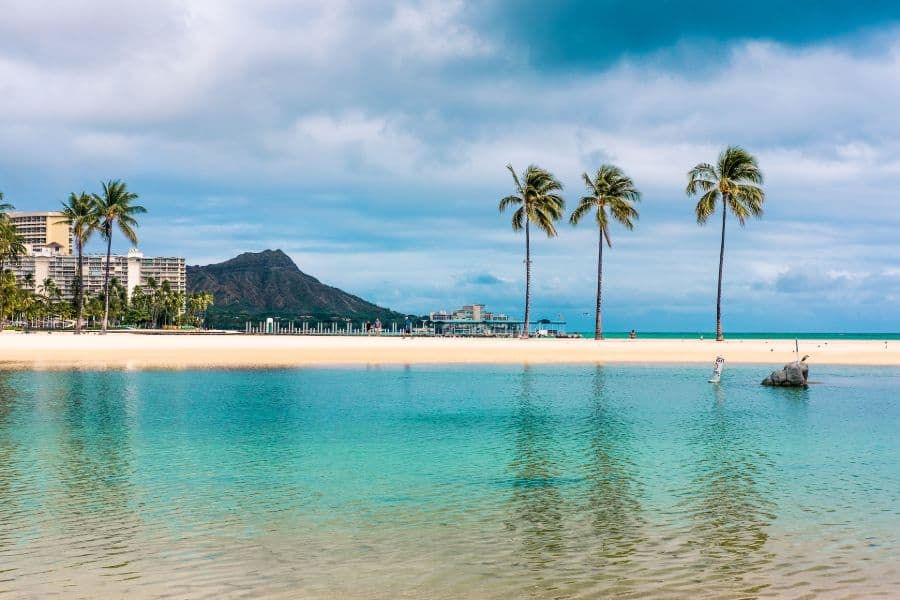 15 Bucket List Things to Do in Oahu in April (2025)