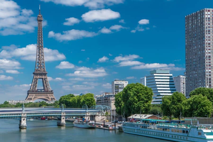 Ultimate Guide to Traveling to Paris in June (2026)